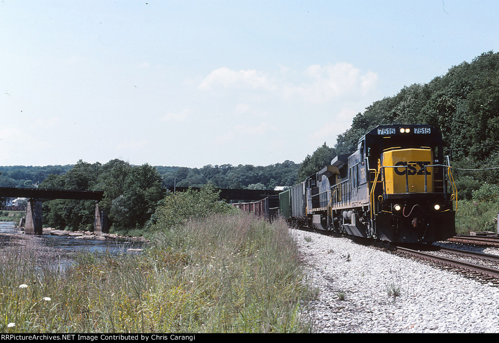 CSXT 7515 & 7653 on Q386-04